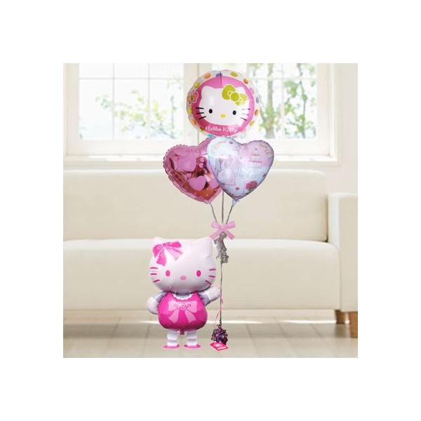 ５２ｃｍの可愛いピンクのお散歩キティちゃんが、パステルの水玉プリントのキティバルーン（４５ｃｍ）と「Ｈａｐｐｉｌｙ　Ｅｖｅｒ　Ａｆｔｅｒ」（ずっとお幸せに）とプリントされたハートウエディングバルーン（４５ｃｍ）、ピンクハートがプリントされた...