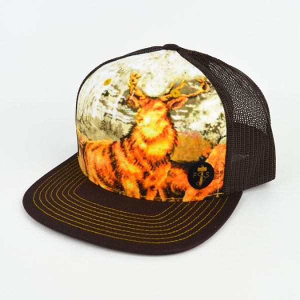 FOCUSED SPACE(フォーカスドスペース) THE ELK TRUCKER HAT メッシュキャップ スナップバックアメリカ直営店買付の100％本物/正規品サイズ/ONESIZE(アジャスターで調節可能)フロントにELK(シカ)のデ...