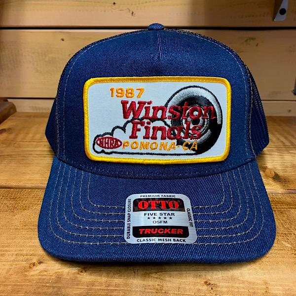 アメリカ買い付けのワッペンを厳選し、一つずつバランスを見てキャップに縫い付けています。サイズはフリーサイズで、後ろ部分がプラスティックのアジャスター(スナップバック)になっているので調整ができます。★ワッペンはビンテージ等のワッペンを使用し...