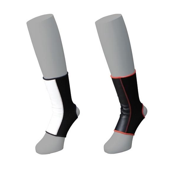 表面は強度のある合皮、裏面は伸縮性生地を使用！動きやすさと強度を兼ね備えたアンクル合皮パッド・強度を保つ合皮を使用、手触りもソフトで履きやすいストレッチゴム・いろいろな動きに対応出来る素材を使用。ストレッチ性もあり洗濯機のご使用は控えて下さ...