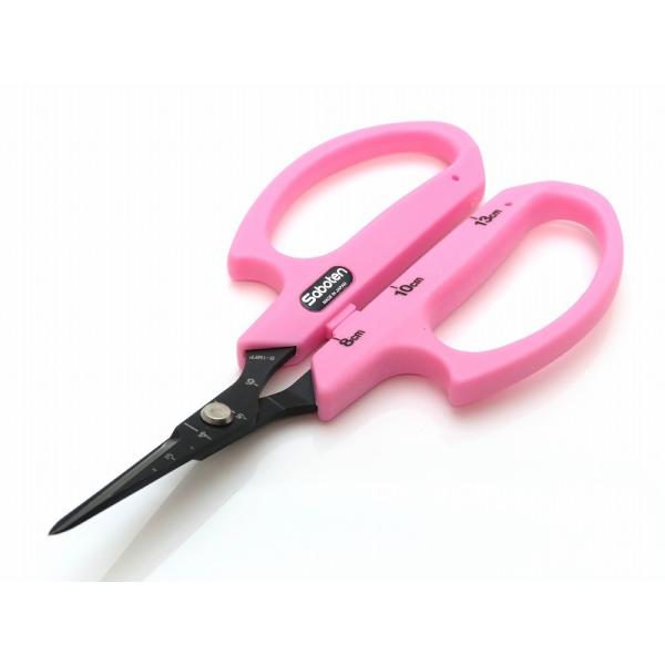 【用途】摘果用鋏。【機能・特徴】160mmで45gの軽量のぶどう鋏です。ステンレス＋フッ素コートでシブが付きにくいです。目盛付で房作りに便利です。ソフト樹脂製で衝撃を吸収するので手や手首に負担がかかりません。●衝撃吸収&amp;握りやすい ...