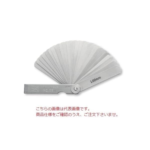 《仕様》●リーフ長さ：230mm●組枚数：9●リーフ幅：12.7mm●サイズ：0.04・0.05・0.06・0.07・0.08・0.10・0.15・0.20・0.30mm●質量：70g《特長》●測定器では測りづらい二平面間の微細な隙間に差し...
