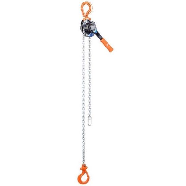 《仕様》●定格荷重(t)：0.5●標準揚程(m)：1.2●フック間最小距離(mm) ：240●手巻力量N (kg)：363(37)●ロードチェーン・線経(mm) ：4.3・掛数：1・等級：V●自重(kg)：2.8《特長》・小さいながらもブレ...