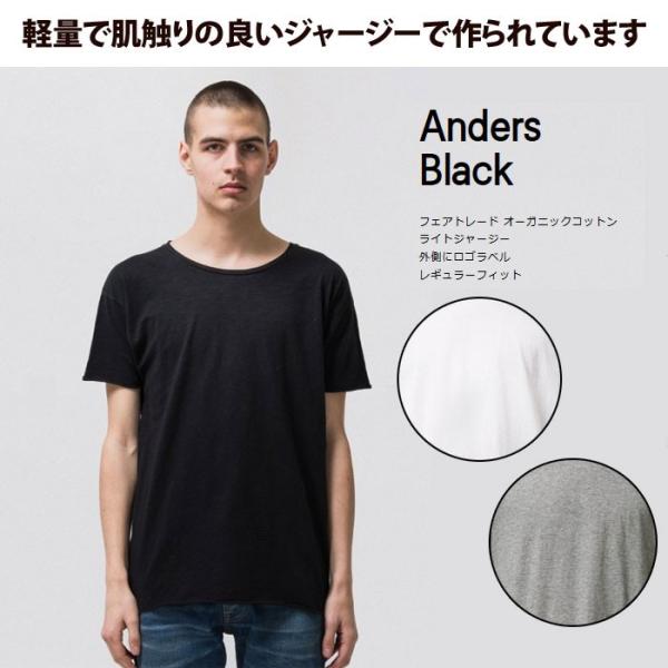 ソリッドクルーネックのTシャツ。軽量で肌触りの良いジャージーで作られています。【主な仕様】・半袖Tシャツ・フェアトレード オーガニックコットン使用 ・ライトジャージー・外側にロゴラベル・レギュラーフィット・クルーネック◆カラーOFF WHI...