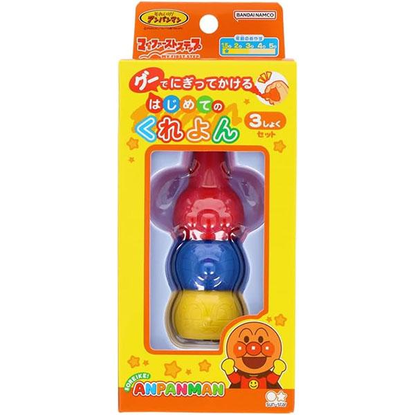 色の基本となる3原色のセットです。お子様の色彩感覚を育てます。キャラクターと色を関連付けることで色が覚えやすく、色識別の発達をサポートします。品番：1700010Aパッケージサイズ：Ｗ71×Ｈ174×Ｄ50mm本体サイズ：約W31×H55×...