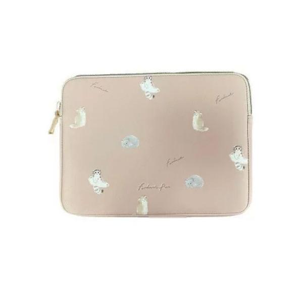 アニマル柄がかわいい11インチのタブレットやB5ノートを入れられるポーチです。【サイズ】外寸/約W270×H200×D20mm【材質】ネオプレーン、亜鉛合金※画像と実際の商品の色彩に差異がございます。あらかじめご了承ください。