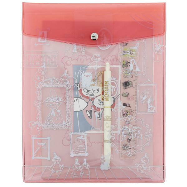 森の妖精"ムーミン"の仲間達が織り成す心温まる物語をステーショナリーで体感しよう。かわいいフラットケース(マチ付き)にノート・定規・ボールペンのステーショナリーセットです。プレゼントにもおススメです☆【ケースサイズ】約幅190×高さ240+...