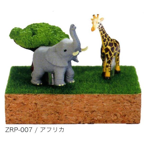 ■製品サイズ：約W70×D47×H63mm ■材質：PVC、コルク、ABS、鉄■台座+プッシュピン3種■原産国：中国