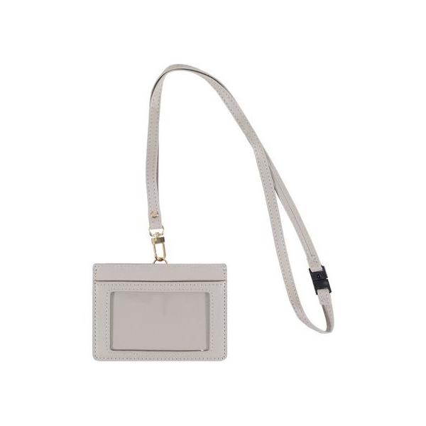 【商品説明】背面にバネ口金のコインケース付。　名刺が入るポケット付。　安全パーツ付。　ストラップは着脱可能。【仕様】●カラー：ペールグレージュ　●サイズ：（本体）幅１１０×奥行８×高さ８０ｍｍ（ストラップを除く）　●ストラップ長さ：８４ｃｍ...