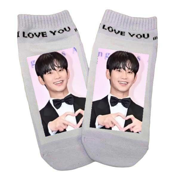 キム・スヒョン　くつ下 ソックス 靴下 韓流 グッズ■靴下 ソックス 韓流グッズ■サイズ:レディースサイズのスニーカーソックス■足の甲の部分に写真がプリントされています。■区分：韓国製／雑貨■靴下 ソックス 韓流グッズ■サイズ:レディースサ...