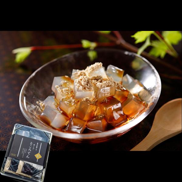 原材料名:【ところてん】天草(国産)、グラニュー糖/クエン酸、クエン酸ナトリウム【黒蜜】黒蜜（沖縄産）、砂糖、蜂蜜、水飴【黄粉】丸大豆（北海道産）、黒大豆（北海道産）栄養成分表示　１食：角切ところてん100g、黒蜜20g、黄粉3g当たりエネ...