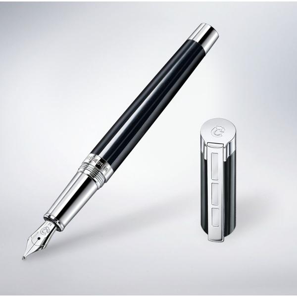 ●レジン軸●スチールペン先（EF・F・M・B）●カートリッジ・コンバーター両用●インクカートリッジ１本付属（ロイヤルブルー）