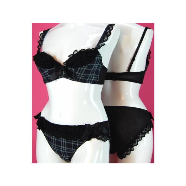 ヒップ８７〜９５（Mサイズ）ブラジャー：綿　ナイロン　その他ショーツ：身生地−前身頃、綿１００％　後身頃、ポリエステル１００％レース部分、ナイロン１００％ブラのホックが２列で３段階の調節可能パッド取り外し可能ワイヤー入りストラップ取り外し可能