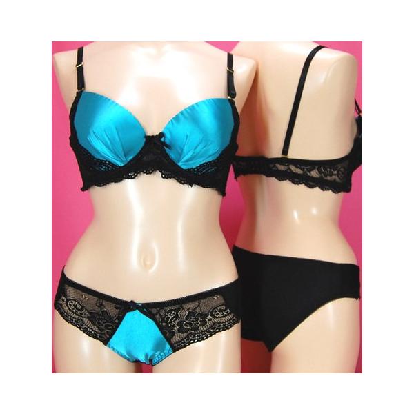 Ｍサイズ：ヒップ８７〜９５ブラジャー：ポリエステル　ナイロン　その他ショーツ：ポリエステル　ナイロン　その他ブラのホックが２列で３段階の調節可能パッド取り外し可能ストラップ取り外し可能ワイヤー入りフロント−ストレッチなし、バック−横ストレッチ