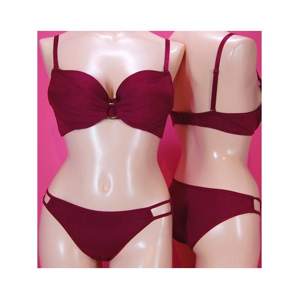 Ｍサイズ：ヒップ８７〜９５ブラジャー：ポリエステル　ポリウレタンショーツ：ポリエステル　ポリウレタンブラのホックが２列で３段階の調節可能パッド入り（取り外し不可）ストラップ取り外し可能ワイヤー入り２ＷＡＹストレッチ