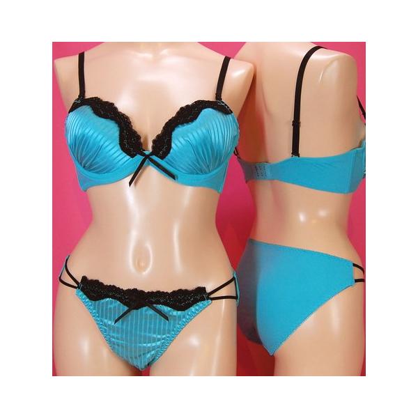 Ｍサイズ：ヒップ８７〜９５ブラジャー：ポリエステル　ポリウレタン　その他ショーツ：ポリエステル　ポリウレタン　その他ブラのホックが２列で３段階の調節可能パッド取り外し可能ストラップ取り外し可能ワイヤー入りフロント−ストレッチなしバック−２Ｗ...