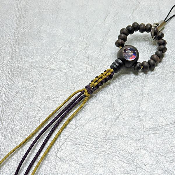 正絹房　お守りストラップおじゅず型ストラップ　親鸞聖人　絵入り木製数珠ストラップ【素材】【玉】親玉：約9mm、主玉：約5mm 【房】正絹紐数量限定商品 爆買