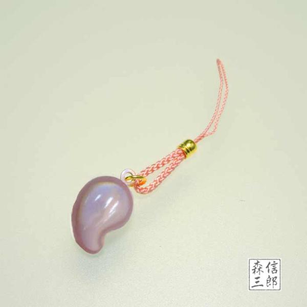 勾玉の形をした水の音がするストラップ勾玉(まがたま)とは日本の古代の装身具の一種商品説明勾玉の形をした鈴ですサイズ勾玉：(約)縦２４mm×１７mm材質金属発送方法メール便 爆買