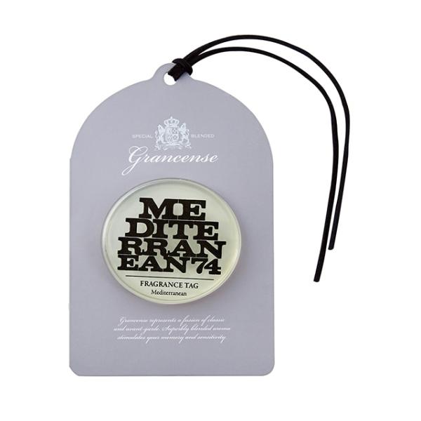 深みのあるブレンドアロマが香る、吊り下げタイプのエアフレッシュナー。フレグランスジェルからやわらかく香りが広がります。フックやバーなどに掛けて使いやすいタグデザイン。トイレや書斎などの小空間、クローゼット、車内など様々な場所に。【香り】シト...