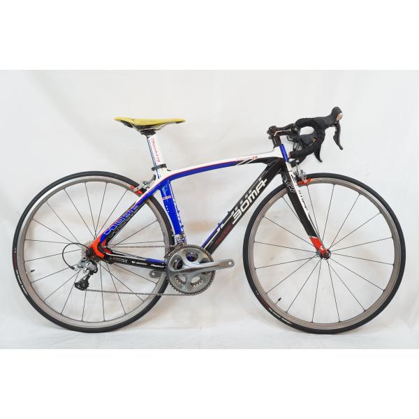■商品情報メーカーサイズ:460シートチューブ(C-T): 460mmトップチューブ(C-C):525mm(ホリゾンタル換算)適応身長:165-170cm(目安)重量:約7.3kgフレーム材質:カーボンフロントフォーク:カーボンメインコンポ...