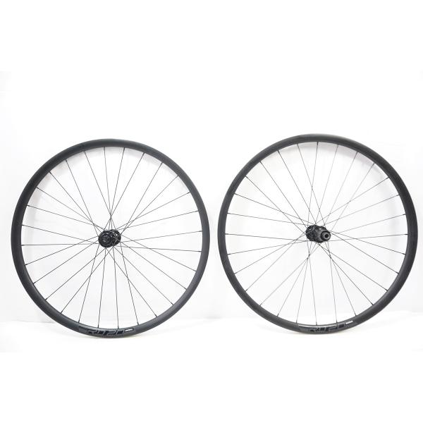 ■商品情報サイズ：700cリム幅：19cリムタイプ：クリンチャーフリータイプ：SHIMANO/SRAM11速重量 F：約900g重量 R：約1150gエンド幅 F：12x100mmエンド幅 R：12x142mmブレーキタイプ：ディスクブレー...