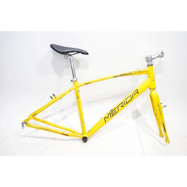 ■商品情報タイプ：クロスバイクフレーム素材：アルミフォーク素材：アルミメーカーサイズ：46年式：年式不明サイズ(1)：トップチューブ(C-C)約575mmサイズ(2)：シートチューブ(C-T)約460mmサイズ(3)：コラム長 約60mm適...