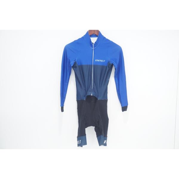 ■サイズ・XSサイズ■状態・使用に伴う汚れやほつれがあります。・毛羽立ちが目立ちます。・タグがちぎれかけています。■注意事項※店頭受取の場合、本品はタイトル表記の在庫店のみでのお渡しとなります。※中古商品でございますので、状態や付属品等が純...