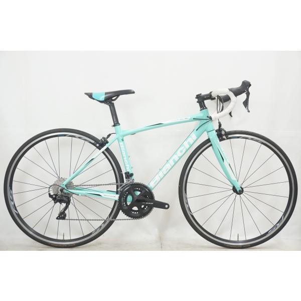 ■商品情報サイズ：46トップチューブ(C-C)：約520mm（ホリゾンタル換算実測値）シートチューブ(C-T)：約440mm（実測値）適応身長：155-165cm(目安)重量：約8.7kgフレーム：アルミフォーク：アルミ+カーボンレバー：S...