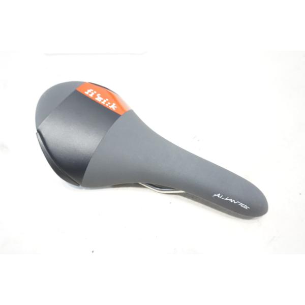 ■スペック・サドル素材：合皮・レール素材：KIUM・座面幅：134mm(実測)■状態・中古品としてきれいな状態です。・シート：スレや汚れが少々ございます。傷はほとんどございません。・レール：スレや汚れが少々ございます。取り付け痕、傷はほとん...