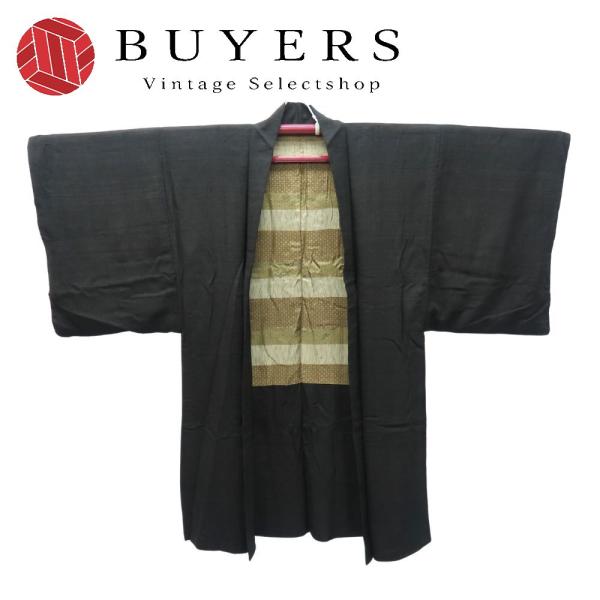 DETAILブランド：―品名：【中古】 羽織 男物 紬 正絹 黒 モダン シンプル メンズ 男性型番：―サイズ  袖丈：約 50cm裄丈：約 66cm肩身丈：105.5cm前幅：17cm襠幅：6cm後幅：32cm 素材：正絹カラー： 黒商品...