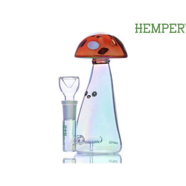 HEMPER TRIPPY SHROOM BONGヘンパー トリッピー マッシュルーム ガラスボングアメリカはラスベガスのブランド、HEMPER ヘンパーから小型のガラスボングです。本体素材はレインボー仕上げのマッシュルームデザイン。斑点模...