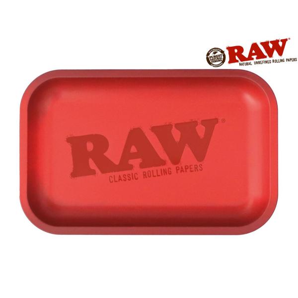 RAW RED MURDERED ROLLING TRAYロウ ローリングトレイ マットレッド無漂白、塩素不使用でおなじみのローリングペーパー（巻紙）のRAW ロウペーパーから、アルミのローリングトレイです。このトレーではタバコをこぼしても...