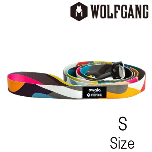 クルマのシートベルトなどにも使われる、強度と柔らかさを兼ね備えたポリエステル100％のウェビング素材を使用しています。ウェルディング製法（強い耐久性を実現する溶着製法）を採用。縫い目が無いので、通常のステッチング製法における擦れからの糸のほ...