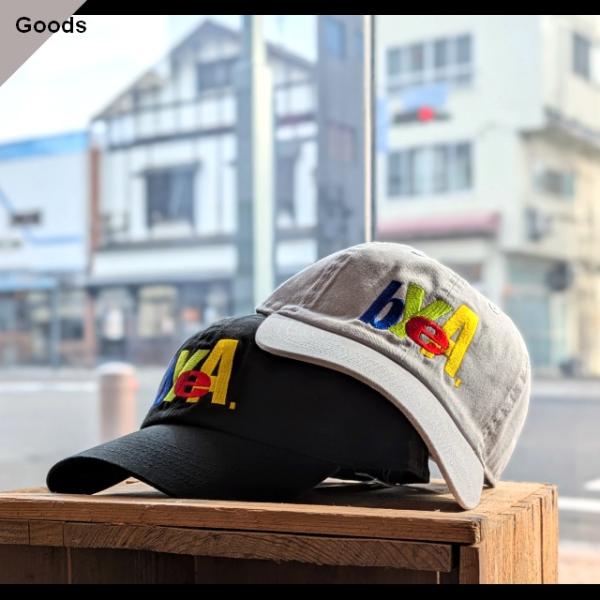byeA.より「byeA. CAP」byeA.と刺〓が入ったCAPです。made in China■商品詳細　【サイズ】FREE（高さ：約11cm / 頭周り：〜59cm）※サイズは後ろのアジャスターで絞れます。     【カラー】Blac...