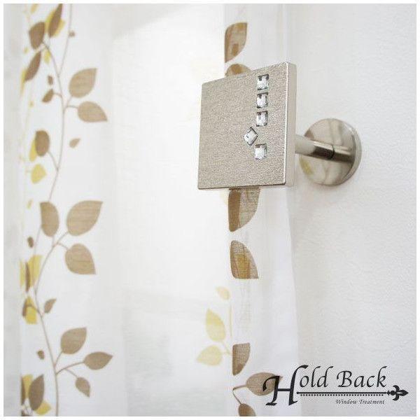 カーテンホルダー タッセルいらずですっきりインテリア/北欧 カフェ■商品名：Colorsホールドバック■デザイン：スクエア■カラー：シルバー×クリアストーン■サイズ：70mm、高さ95mm■材質：鉄■摘要：台湾製■保障：3年保障■注意事項：...