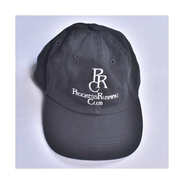 PROGRESS RUNNING CLUB / プログレスランニングクラブからBADGE LOGO CAPのご紹介です！ロゴ刺繍の入ったコットン素材のキャップはアウトドアやスポーツシーンだけでなく普段使いでも活躍してくれそうです。男性のみな...