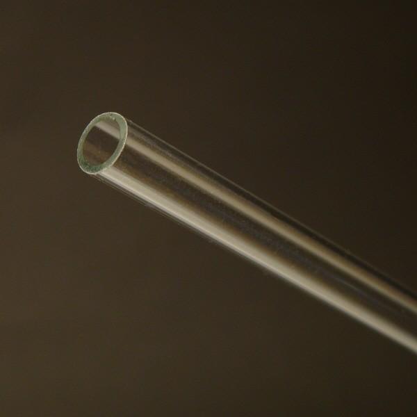 理化学実験、ガラス細工用の並質（軟質）のガラス管です。1本単位でお求めいただけます。外径8（肉厚0.9）×長さ約370mm材質：ソーダ石灰ガラスドイツ製ダイヤモンドヤスリで軽く面取りしてありますが、ケガには十分ご注意ください。 一方の端面に...