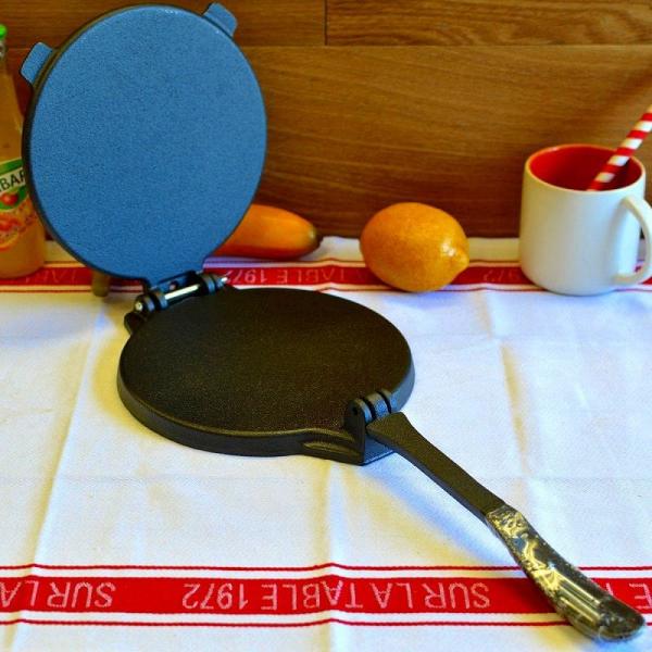 本格 メキシカン トルティーヤプレス ブリトー 直径20cm Victoria 8 inch Cast Iron Tortilla Press and Pataconera, Original Made in Colombia, Seasoned
