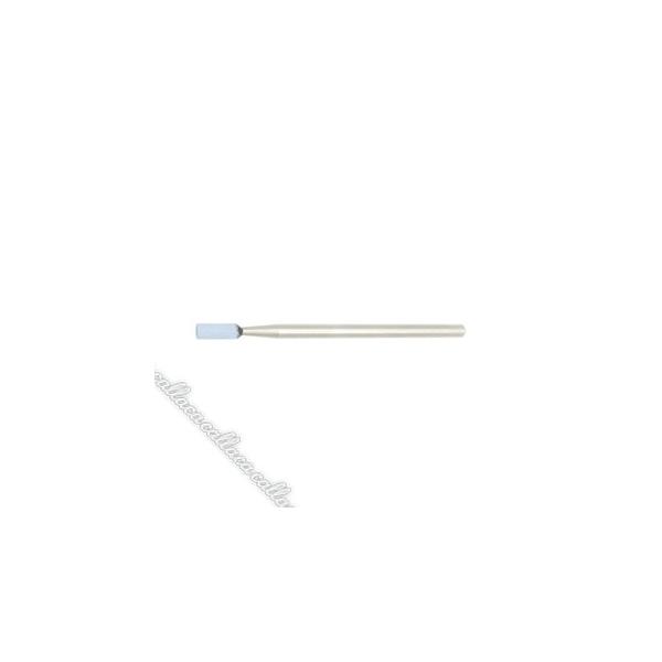 キューティクルを押し上げ、ルースキューティクルを除去します。 エッジを使って、コーナーや再度フォールも細部まで除去できます。ナチュラルネイル専用に硬度を軟らかくしてありますので、きめ細かで跳ね返りの少ない施術感が得られます。 【種類】 クリ...