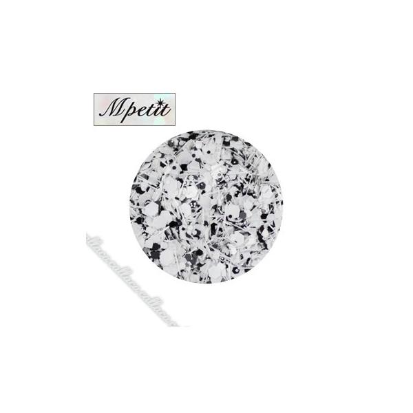 上質な素材で作られたホログラムシリーズ。9種類のホロMIX。指先を上品に演出します。制作の仕様上、多少のバラつきなどがあるものもございます。ご了承くださいませ。【内容量・備考】約1g