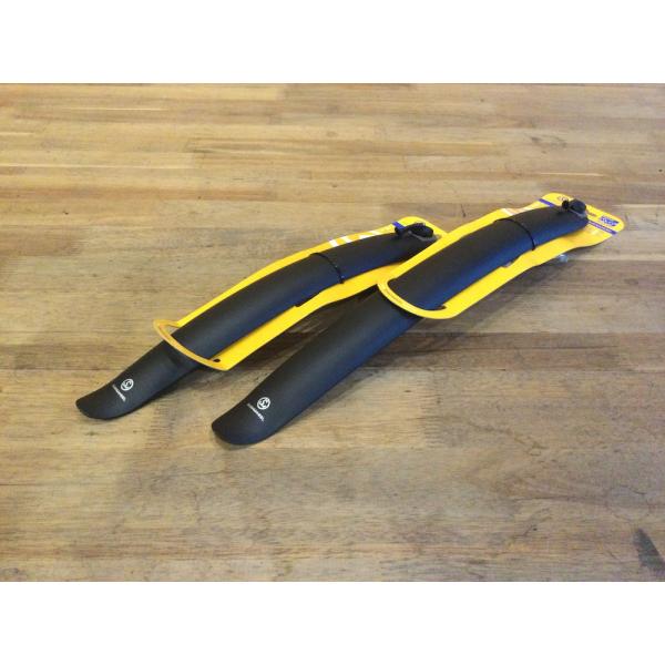 キャリパーブレーキ用のフレーム/フォーク穴に取付素材 : 樹脂サイズ 　幅 45mm　長さ フロント 360mm リア 460mm対応サイズ 650C 700C 26インチ 27インチボルト/ナット/ワッシャー類/説明書付属フロントボルト長...