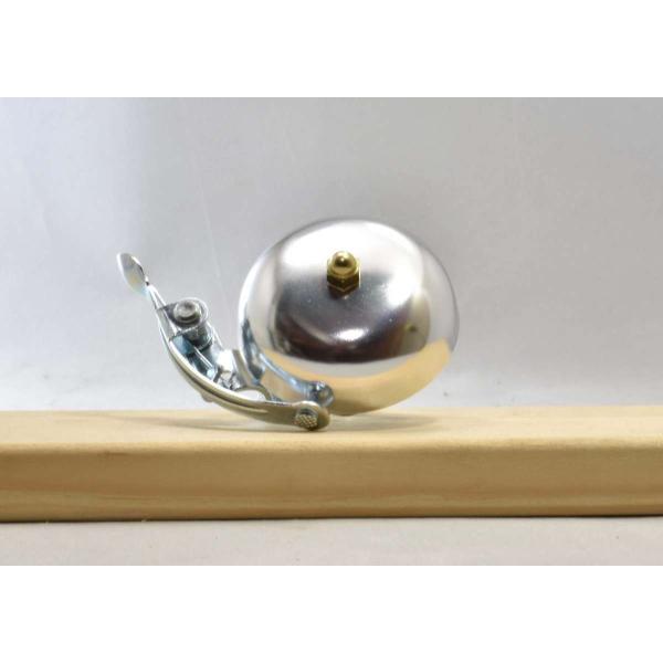 直径：58mm（アルミ）対応ハンドルバー径：22.2〜25.4mm素材：アルミ・スチール実測重量：58gプラスドライバーで取り付け温かな音がなります。