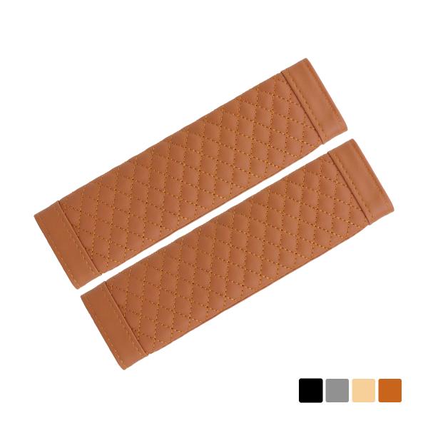 シートベルトに取り付けることで摩擦や圧力を軽減！滑らかな手触りのPUレザー製マジックテープ式で取り付け簡単！リュックやバッグなどに付けてショルダーパッドにも使用できます。サイズ(約)：22cm×15.5cm(平置き時)重量(約)：35g素材...