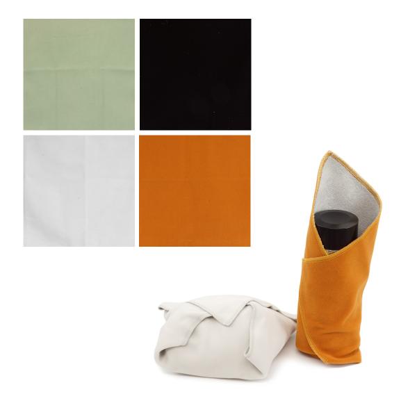 布の表と裏がピタッとくっついて小物をしっかりと包むくっつきクロス！吸水性に優れているのでお弁当箱の包みやペットボトル、折りたたみ傘にも最適。サイズ：約30cm×約30cm厚さ：約2mm材質：ポリエステル製造国：中国※表面同士と裏面同士はくっ...