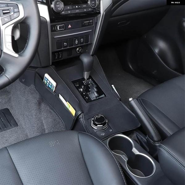 三菱 トライトン L200 2019-2023 ハイソリッドシープスキンレザー ブラック カーセンター コンソール カバー トリム カーアクセサリー カスタム パーツ アクセサリーHIGN-CONCERNED CHEMICAL:NONEIT...