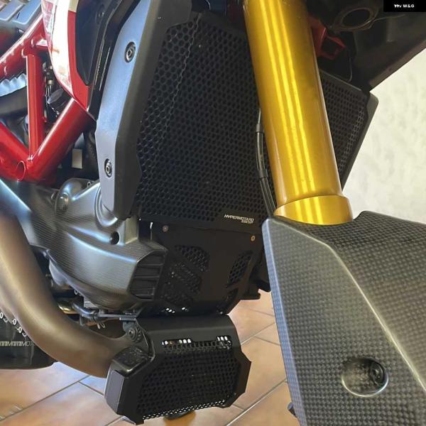 ラジエーター グリル ガードカバー ドゥカティ HYPERSTRADA 939 HYPERMOTARD 939 SP 2016 2017 2018 オイルクーラー ガード エンジン ガード プロテクター カスタム パーツ アクセサリーPro...