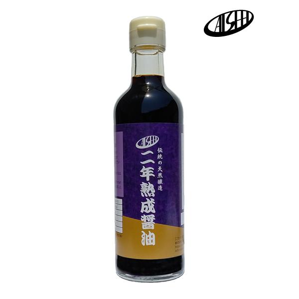 商品名：二年熟成醤油名　称：こいくち醤油（本醸造）原材料名：小麦（国産）、大豆（遺伝子組み換えでない）、食塩、米/酒精内容量：300ml保存方法：直射日光を避けて保存してください賞味期限：容器に記載*原材料にアレルギーをお持ちの方は、使用を...