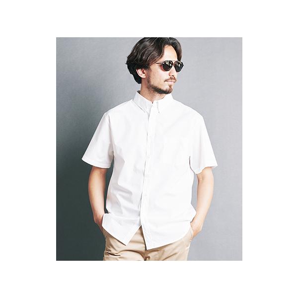 紡績工程で短い繊維を徹底的に取り除いた糸ムラの少ない艶のあるコーマ糸を使用し高密度に打ち込んだタイプライター素材、製品ワンウォッシュを施したボタンダウンシャツ。44サイズ／着丈：75cm肩幅：46cm身幅：54cm袖丈：21cm46サイズ／...