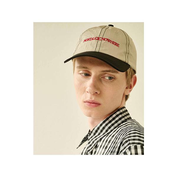 モデル身長：182着用サイズFDETAIL:シーズンコンセプト「NOSTALGICNOWHERE」をフロントに、バックにはブランドコンセプトの「WITANDHUMOR」を刺繍したキャップ。ドライタッチなナイロンにポリエステルを組み合わせたシ...