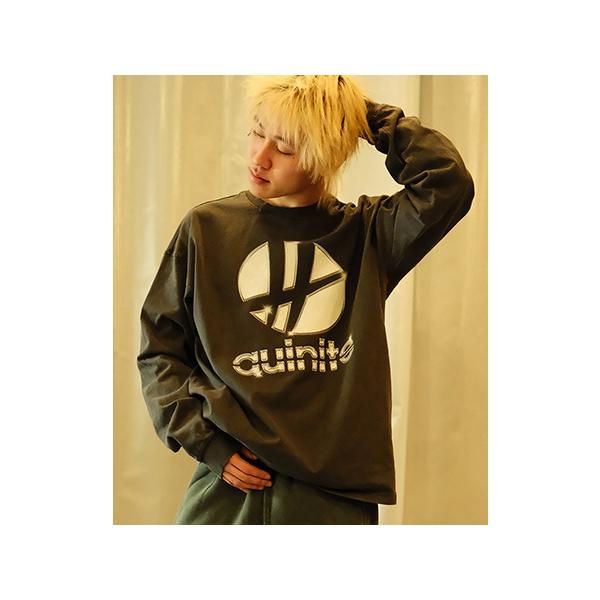 モデル身長171cm着用サイズ2スポーツブランドのロゴのようなフロントのプリントがインパクト抜群のロングスリーブカットソー。ほどよい厚みがあり、通年着回しやすい素材感。(サイズII=MサイズIII=L)1サイズ身幅：57cm着丈：72cm肩...